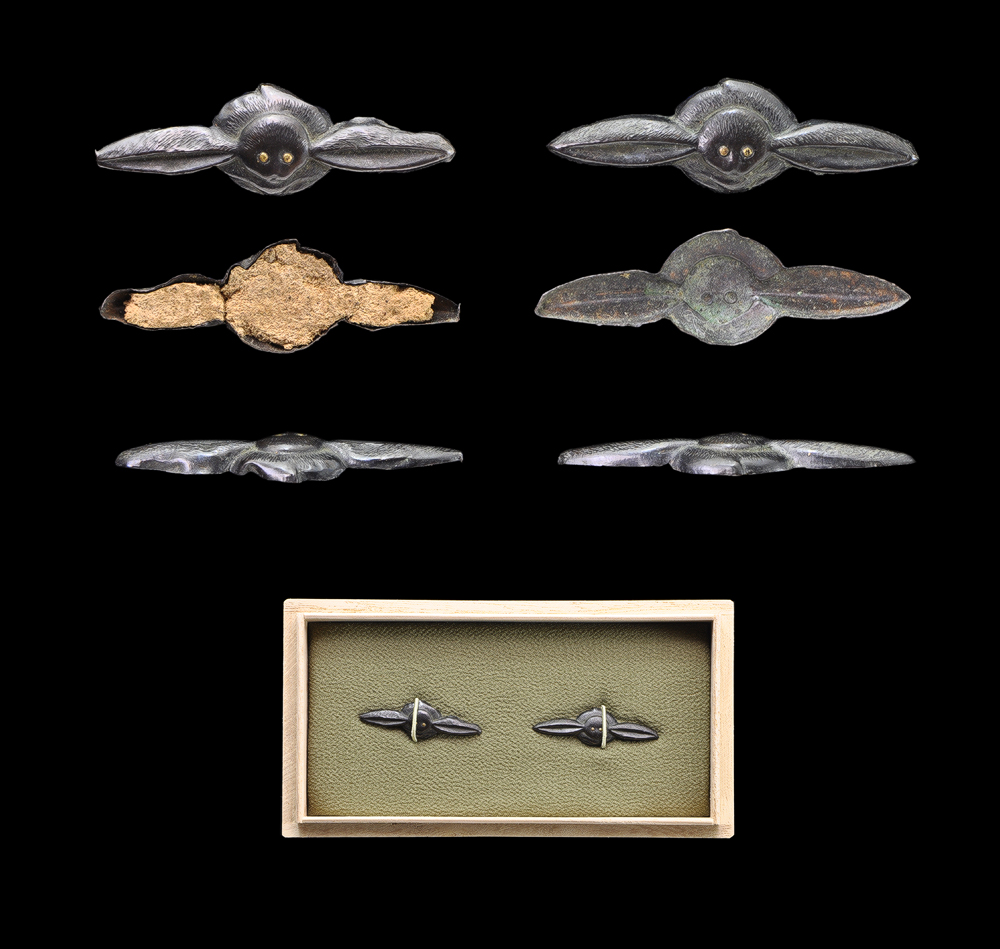 Menuki : Mumei(Unsigned) Rabbit Design | Japanese Sword Online Museum