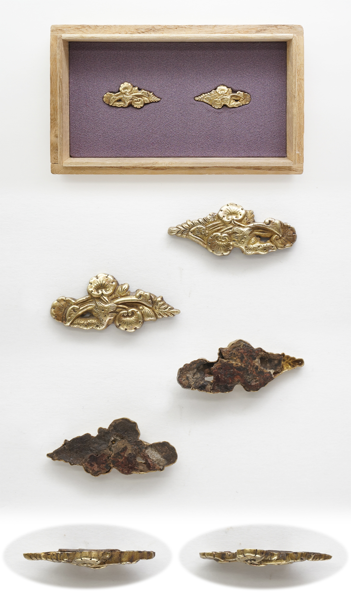 Menuki : Mumei(Unsigned) Solid gold plate | Japanese Sword Online Museum