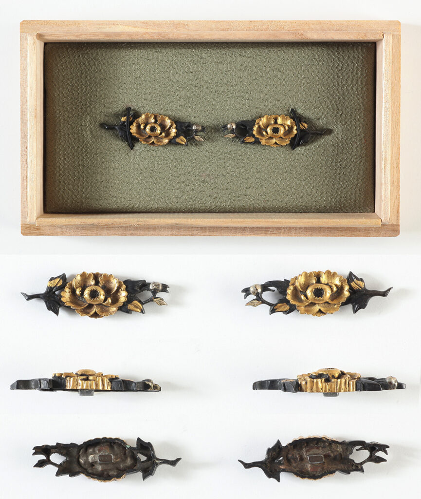 Menuki : Mumei(Unsigned) Plant Design | Japanese Sword Online Museum